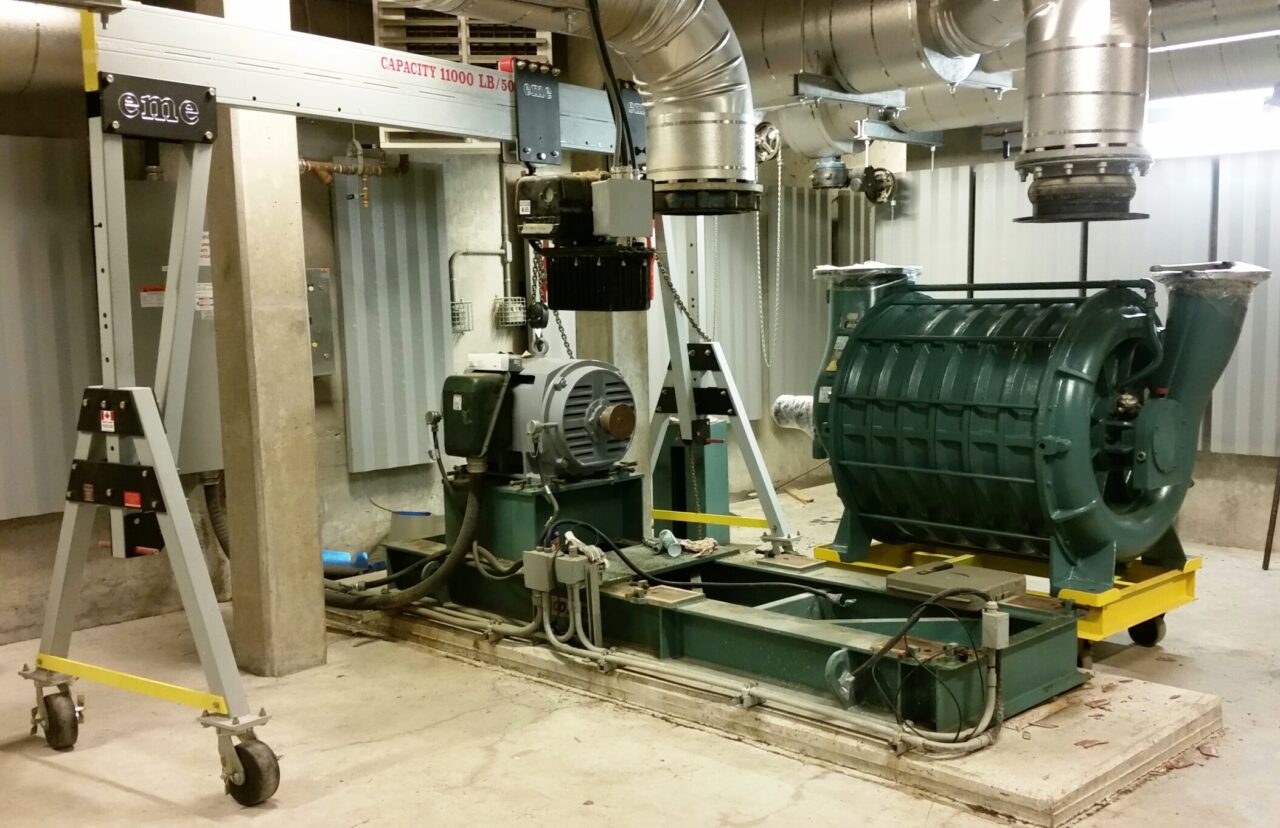 Benefits of Portable Gantry Cranes for Infrastructure Upkeep